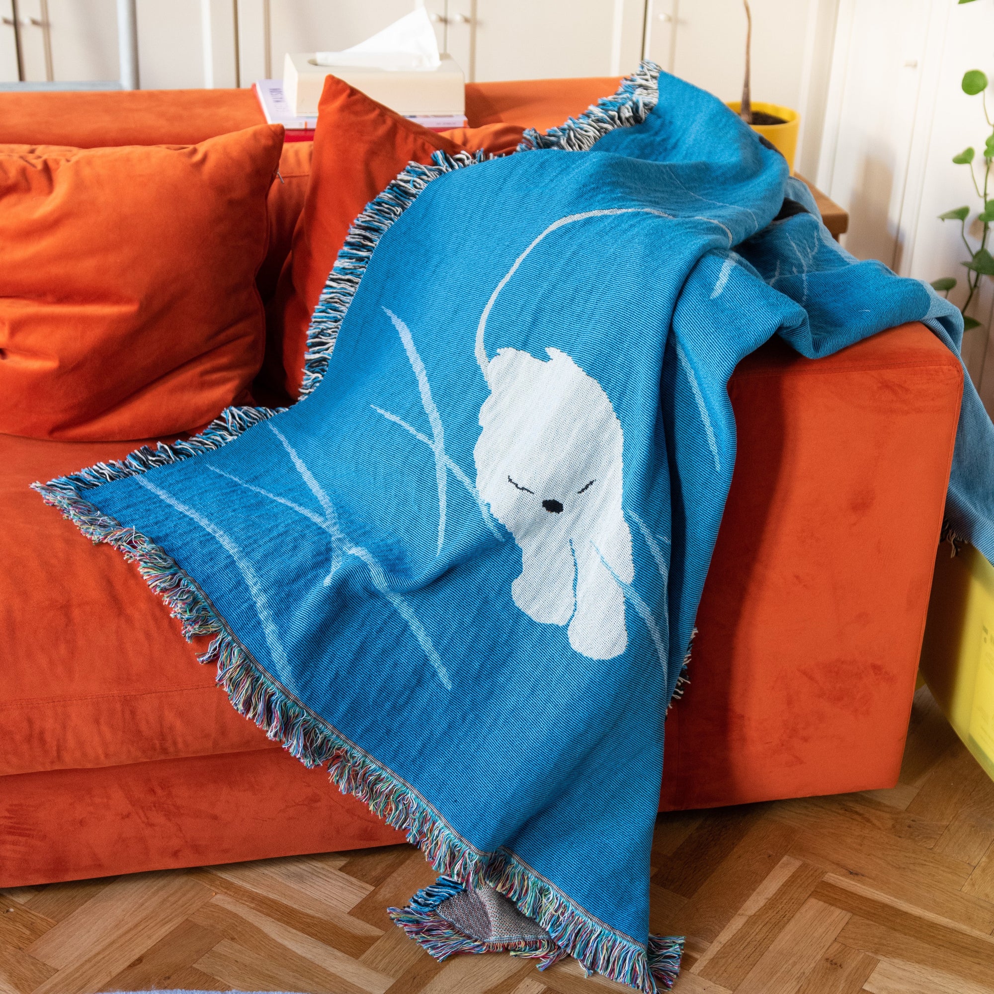 Toto Throw – Slowdown Studio