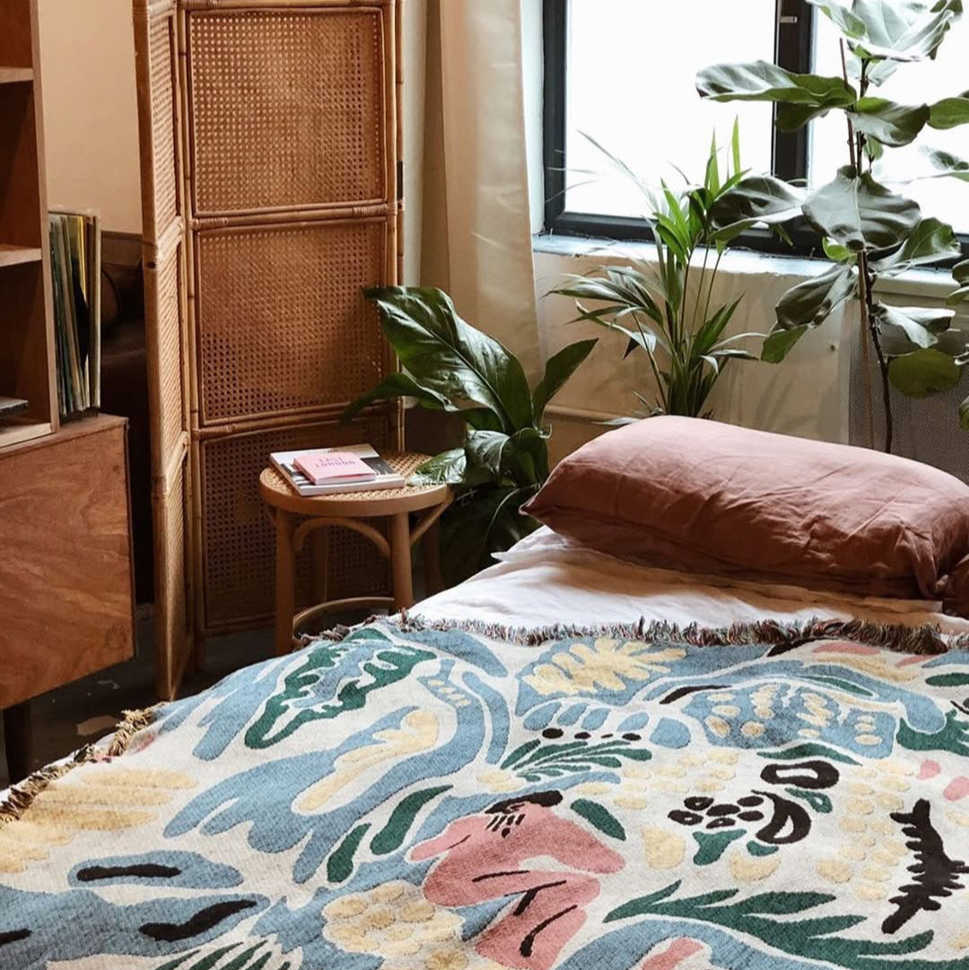 Kimbie Throw – Slowdown Studio